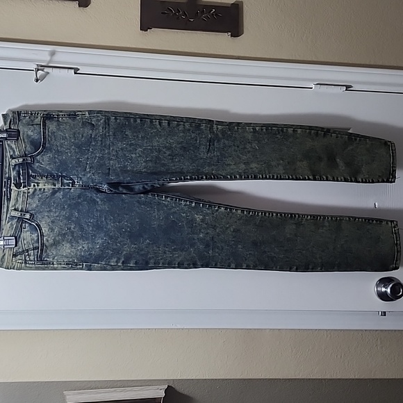 Signature Studio | Jeans | Signature Studio Jeans | Poshmark